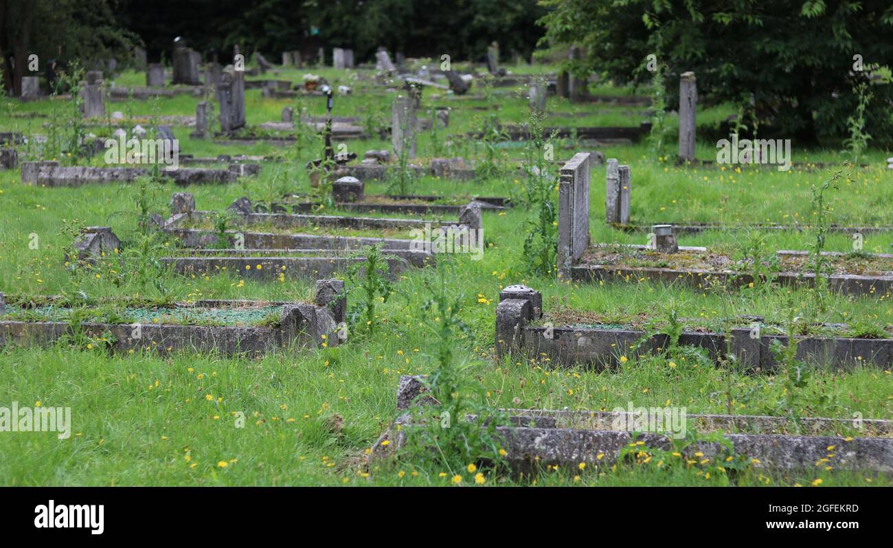 21 August 2021 - Alperton UK: View of old graves in cemetery Stock ...