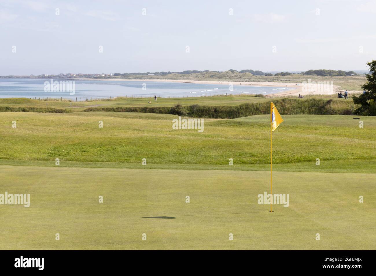 Beautifully maintained golf course hi-res stock photography and images ...