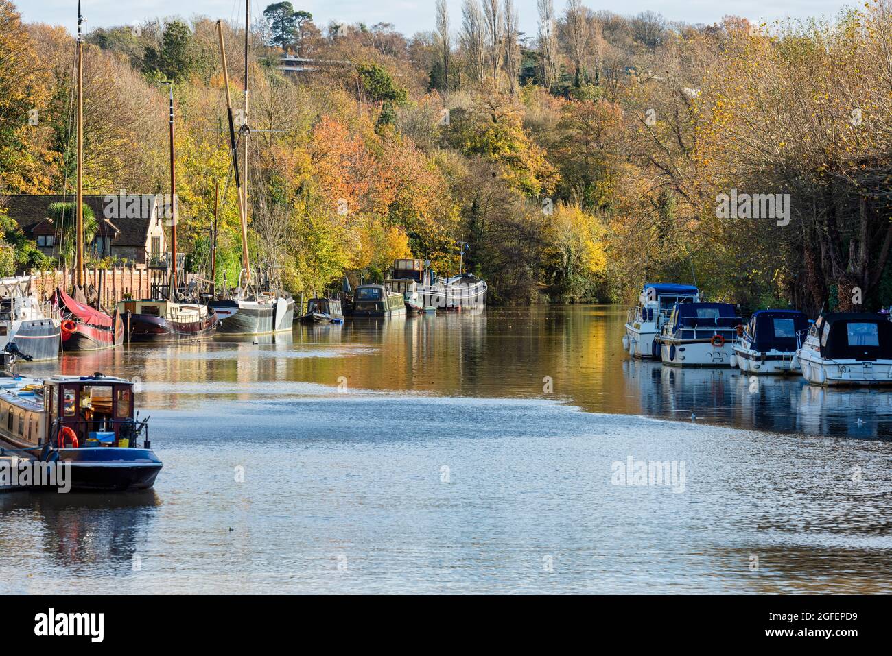 Allington lock hi-res stock photography and images - Alamy