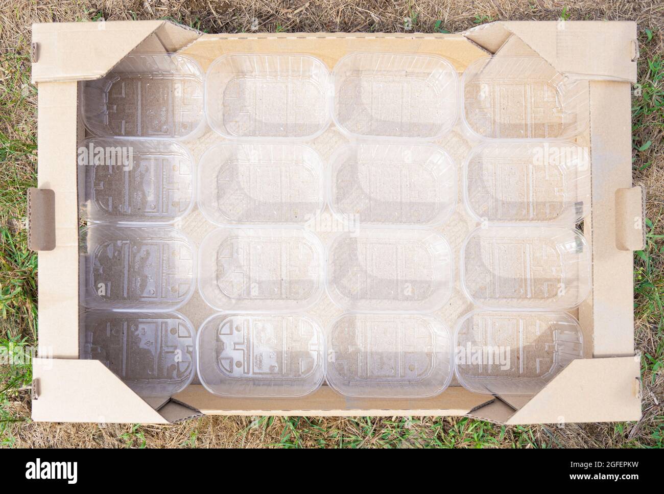 Empty shipping containers hi-res stock photography and images - Alamy