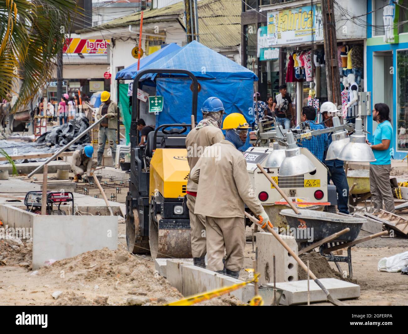 Colombia road build hi-res stock photography and images - Alamy