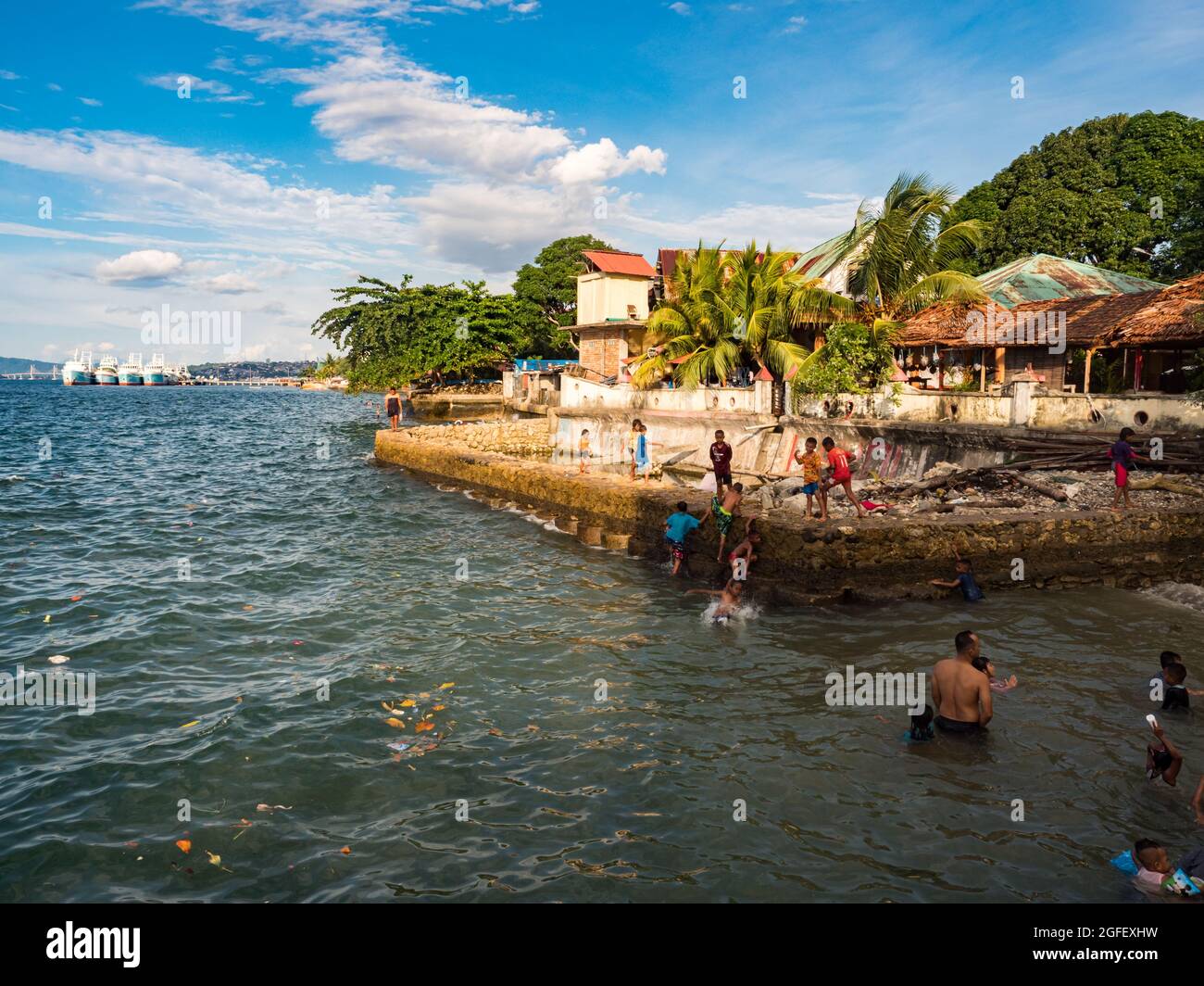 Maluku Indonesia Children High Resolution Stock Photography and Images ...
