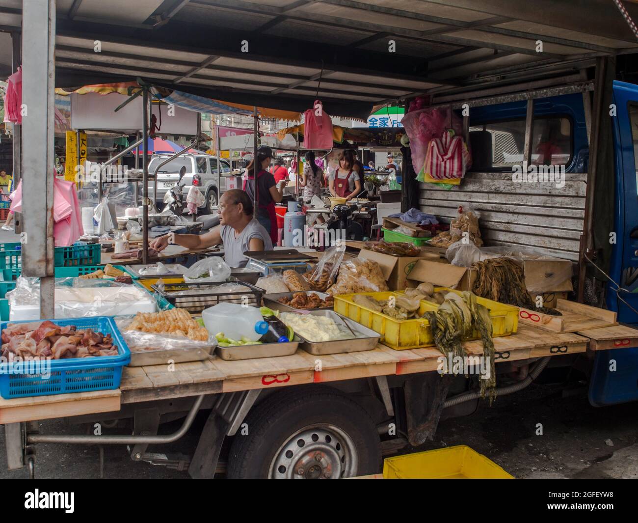 Taipei, Taiwan - October 04, 2016: Typical local bazaar in Taiwan with ...