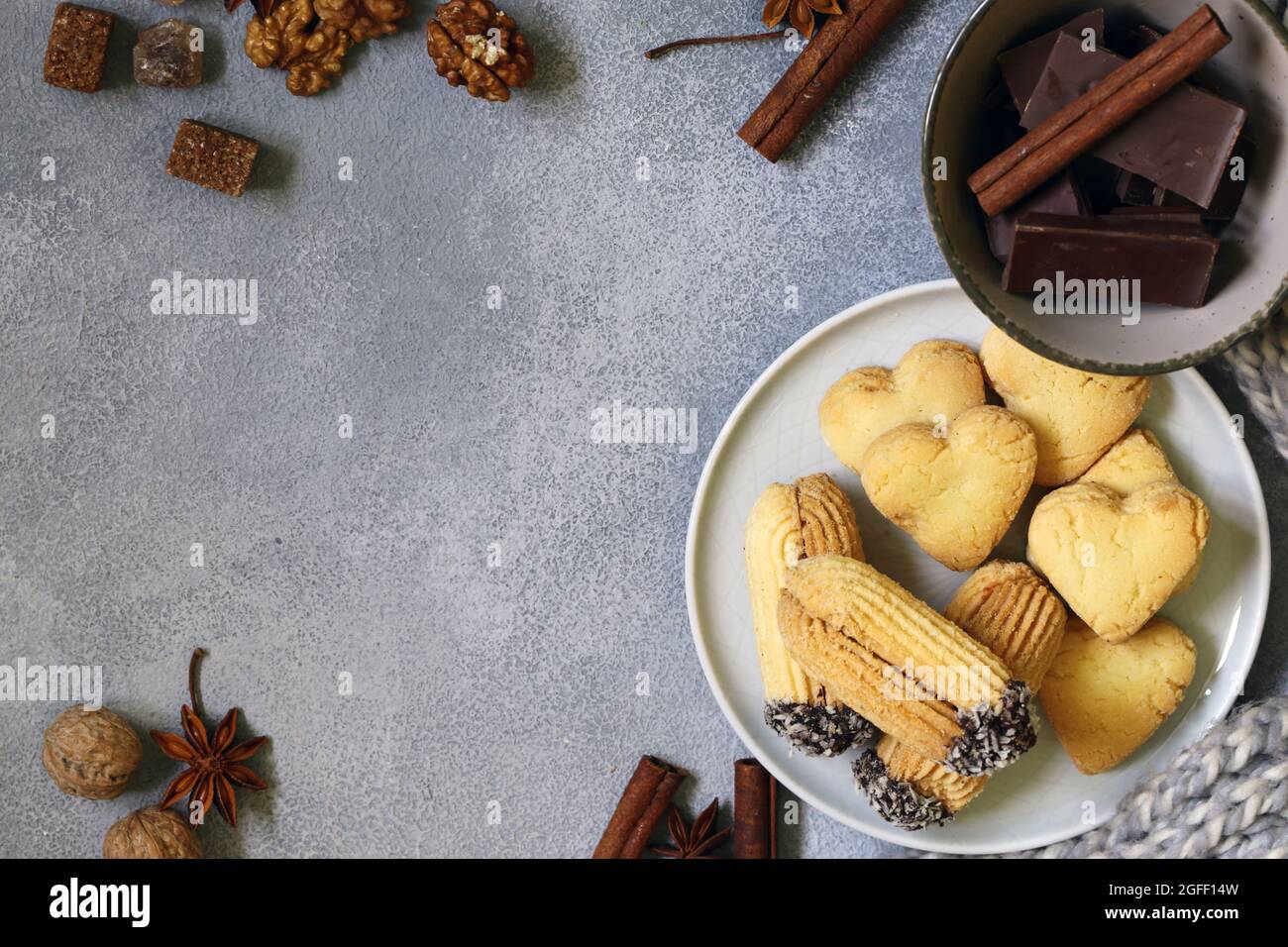 Autumn background with chocolate, spices and cookies Stock Photo - Alamy