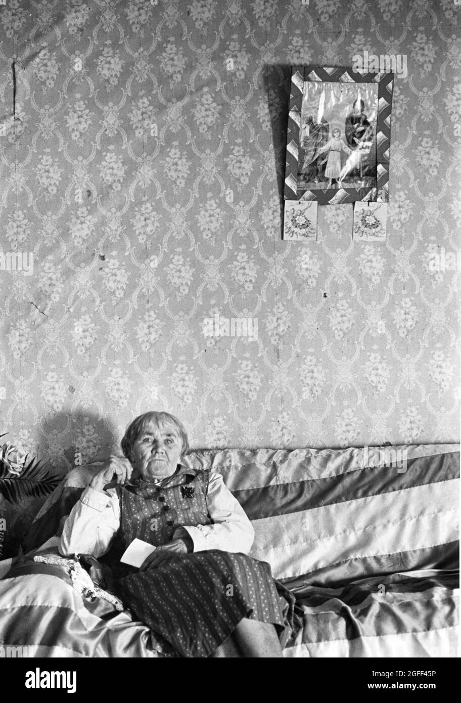 ©1977 Photo feature for the newspaper on elderly woman, Elizabeth Meier ...