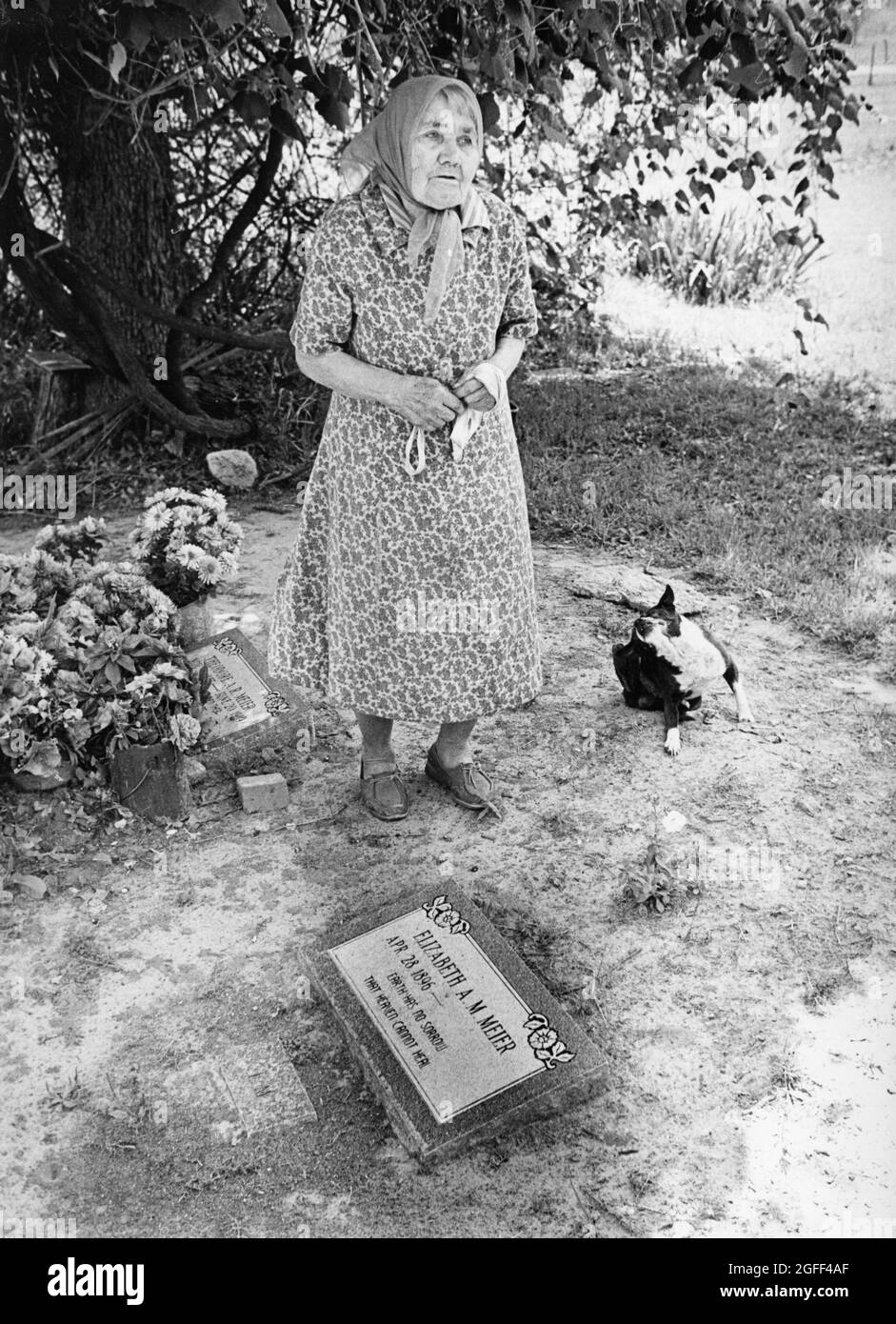 ©1977 Photo feature on elderly woman, Elizabeth Meier of Calvert, Texas ...