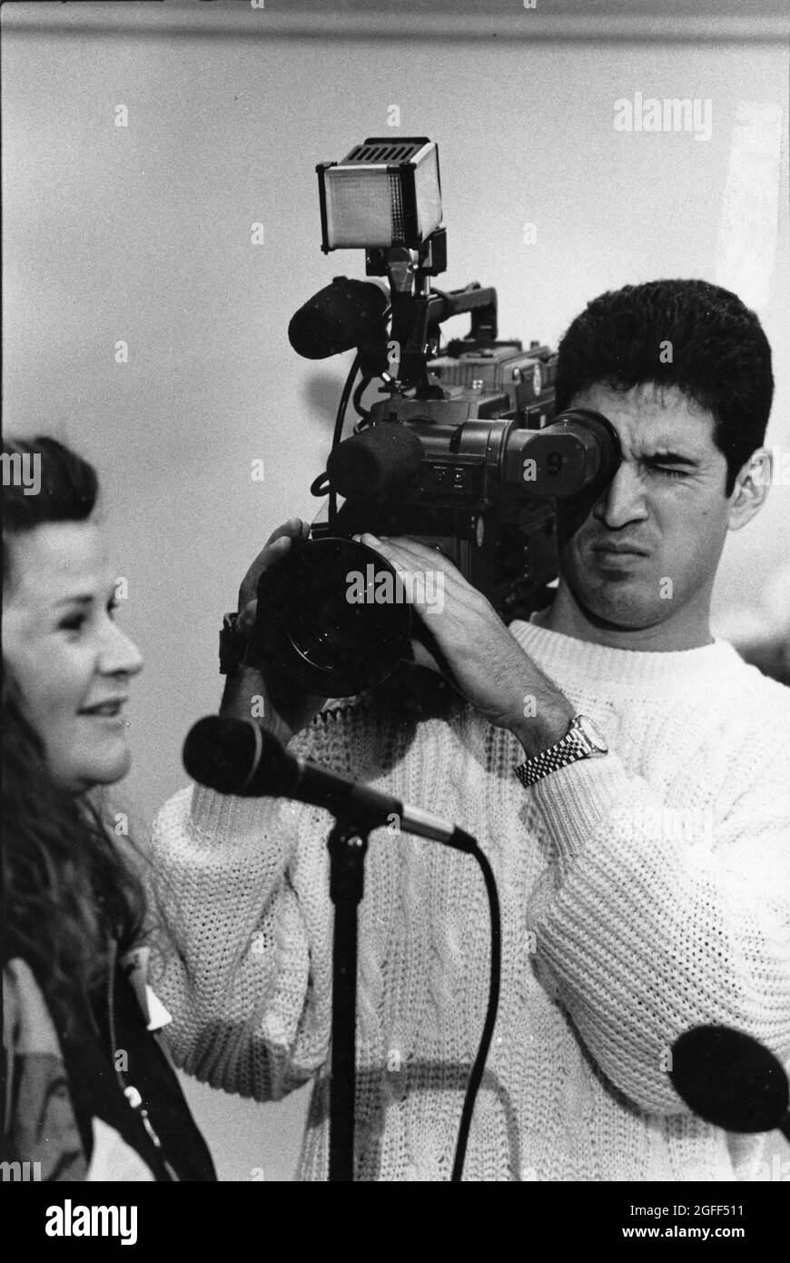 Cameraman camera man Black and White Stock Photos & Images - Alamy