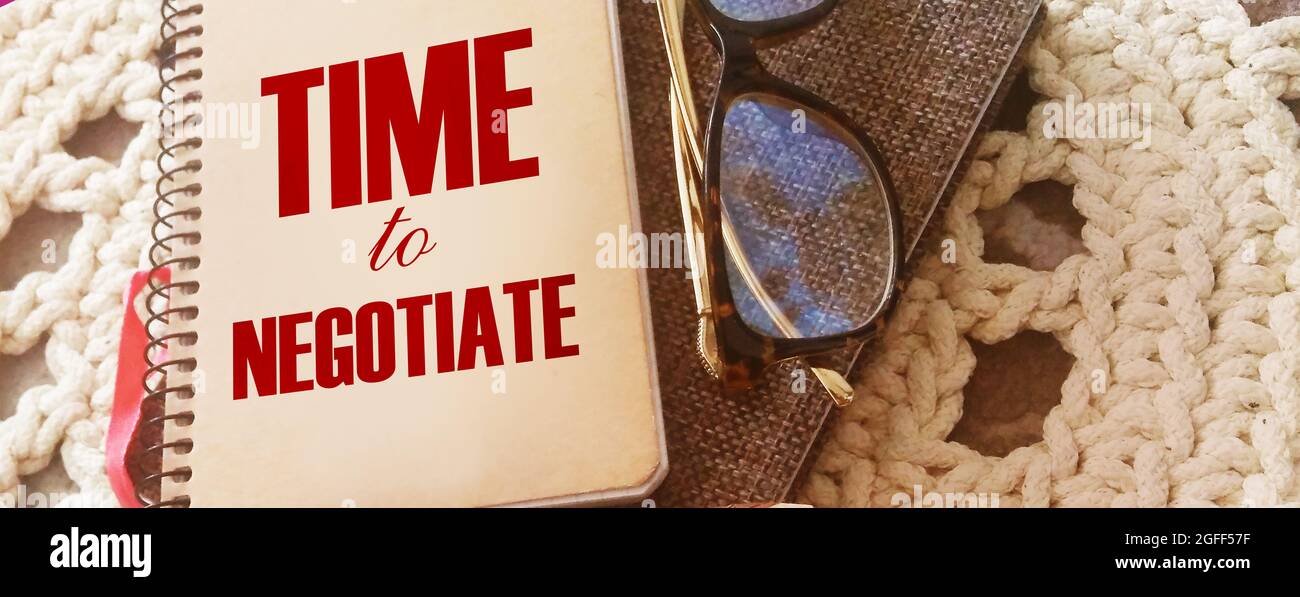 Business strategy time icon hi-res stock photography and images - Alamy