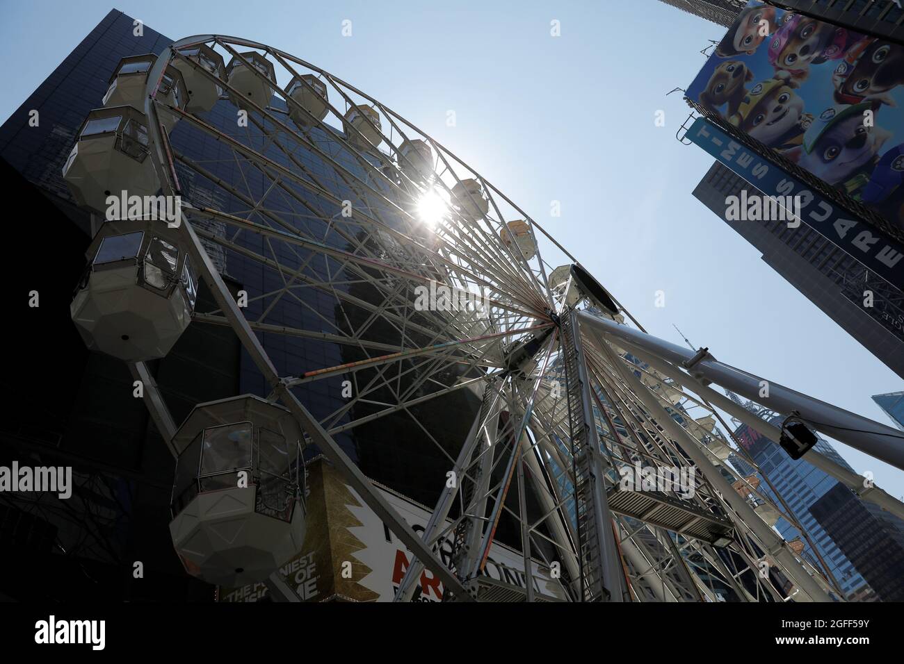 The times square wheel hi-res stock photography and images - Alamy