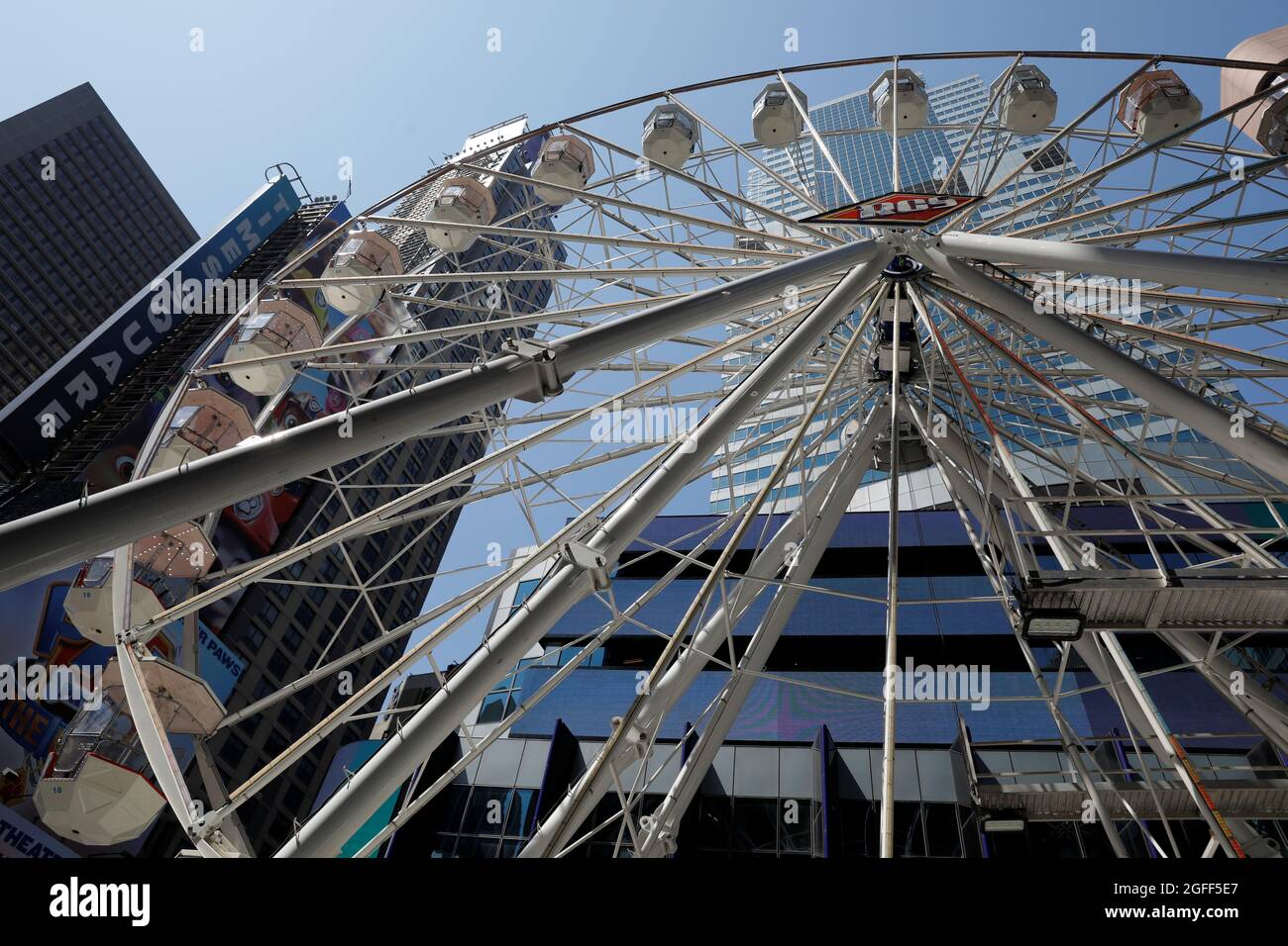 The times square wheel hi-res stock photography and images - Alamy