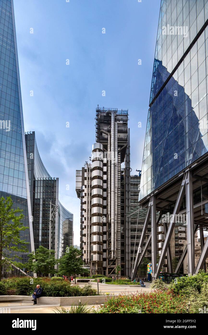 Aldgate Tower Construction High Resolution Stock Photography and Images ...