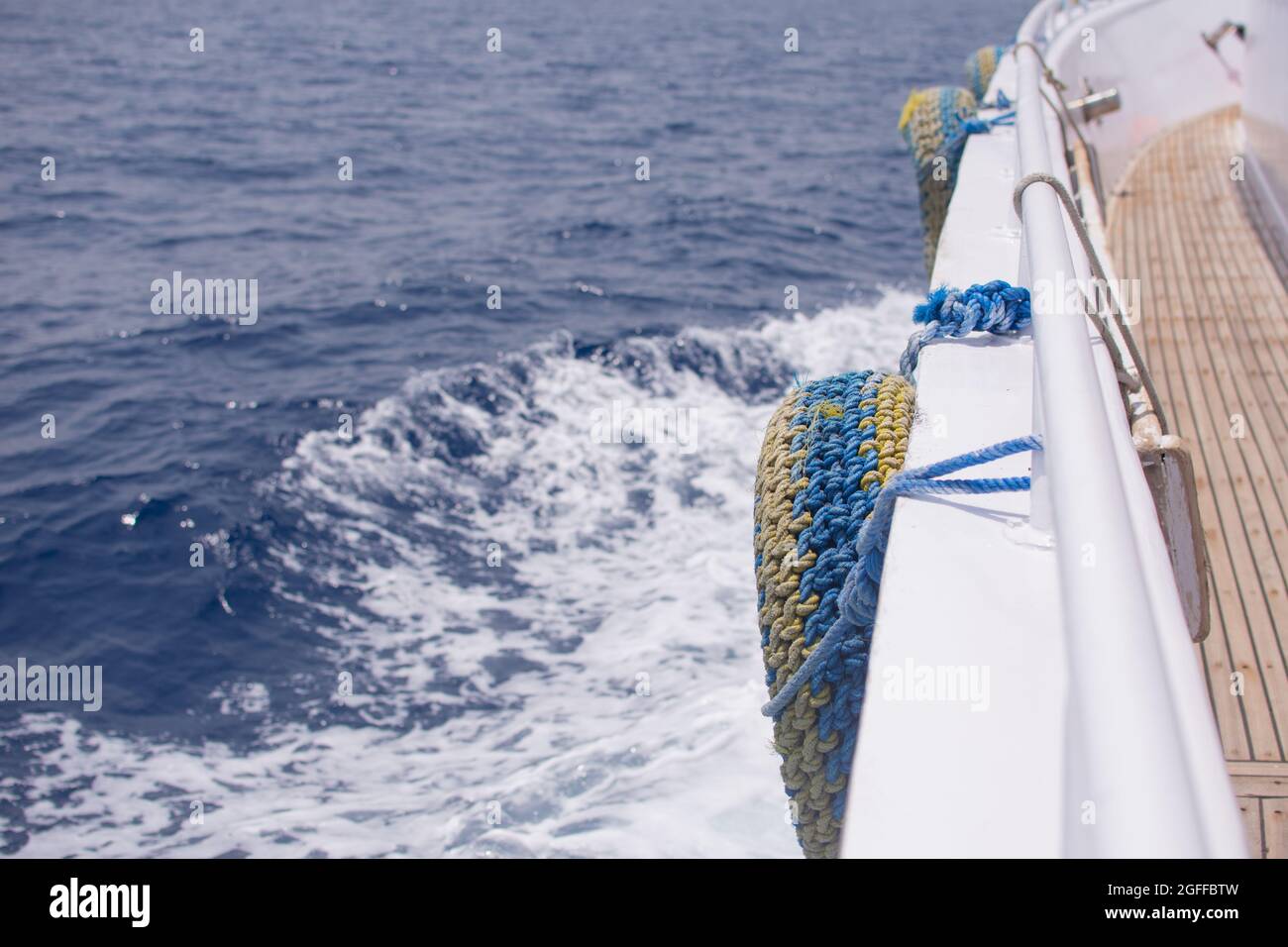 White side of cruise ship hi-res stock photography and images - Alamy