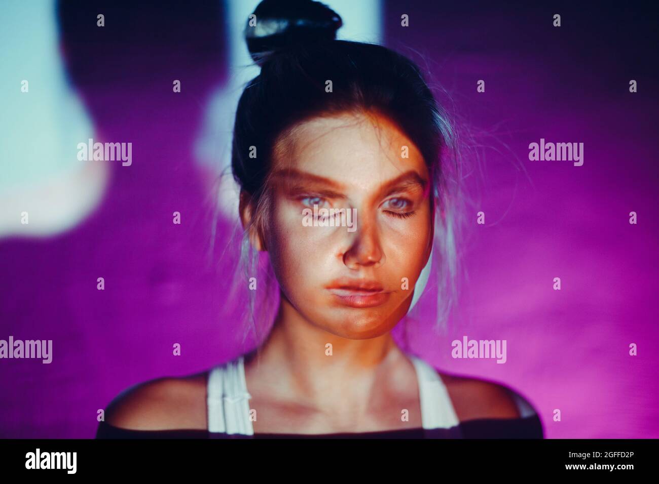 Two faced woman mask hi-res stock photography and images - Alamy