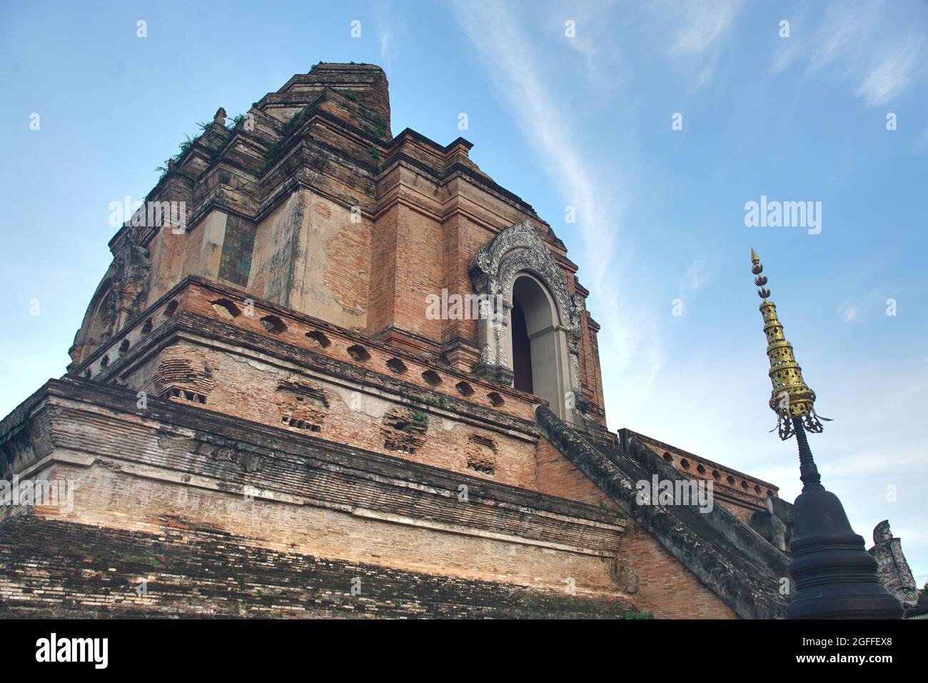 wat chedi luang temple at chiang mai Thailand Stock Photo - Alamy