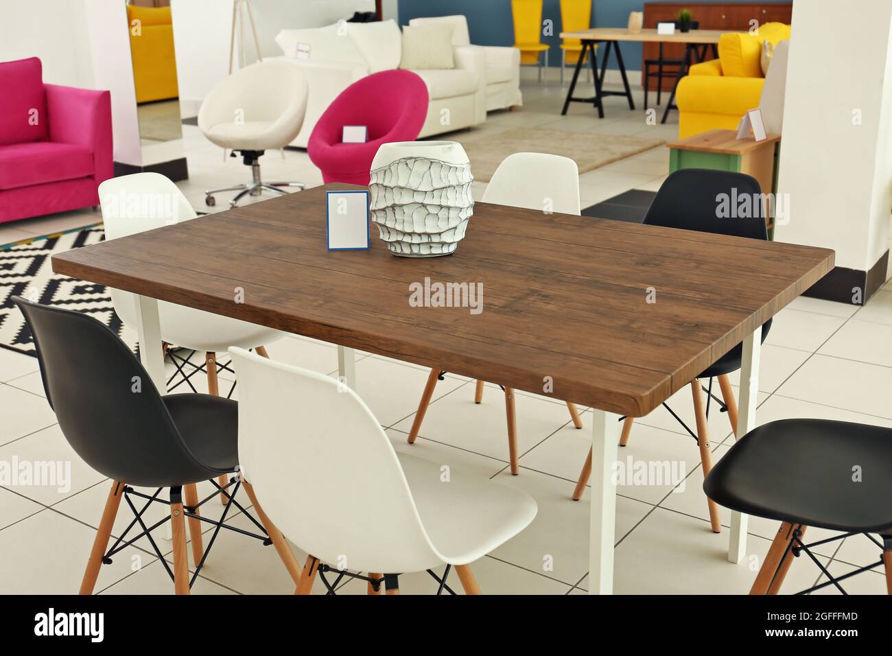 Interior of furniture store Stock Photo - Alamy