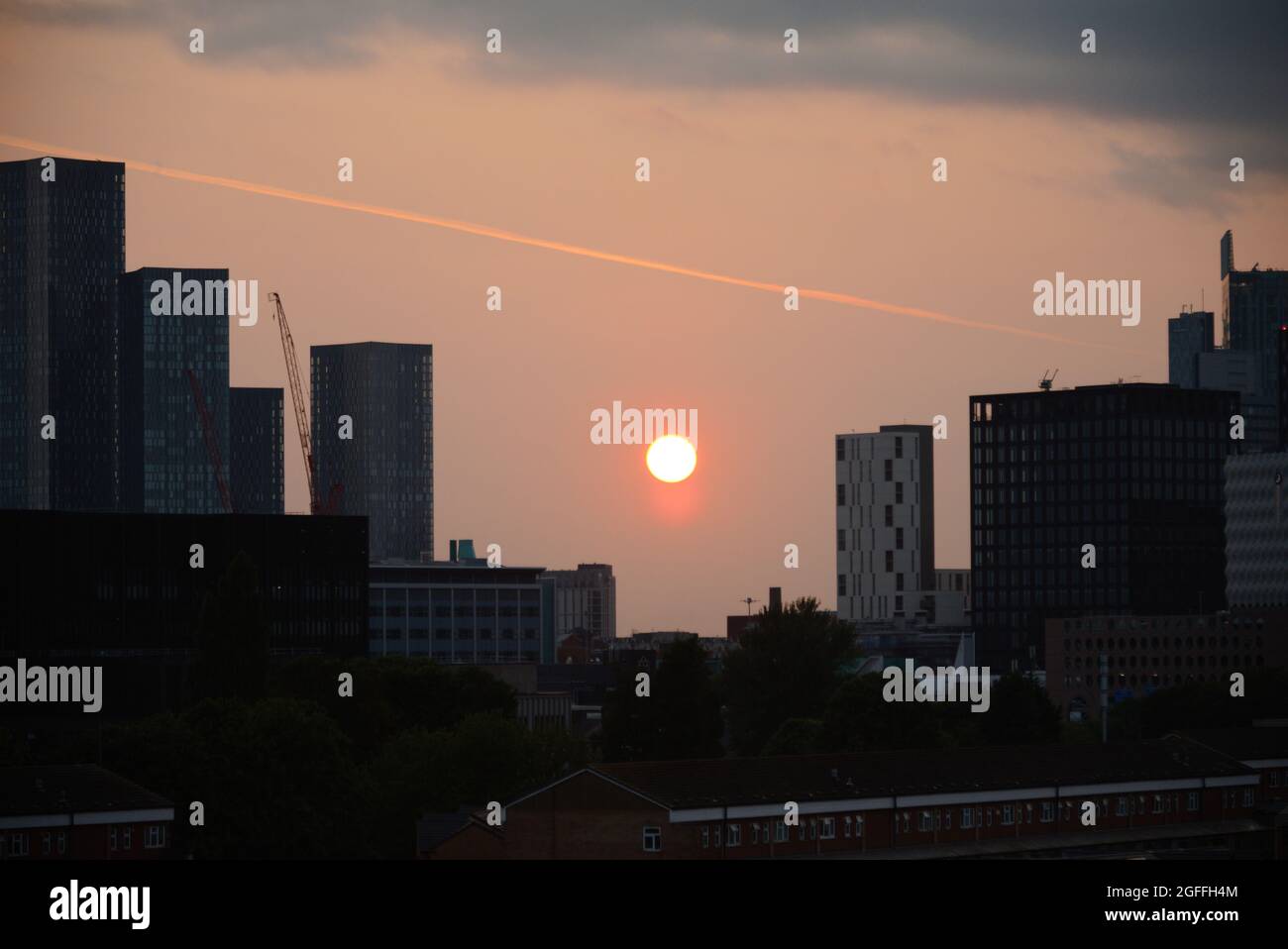 Tower blocks uk silhouette hi-res stock photography and images - Alamy