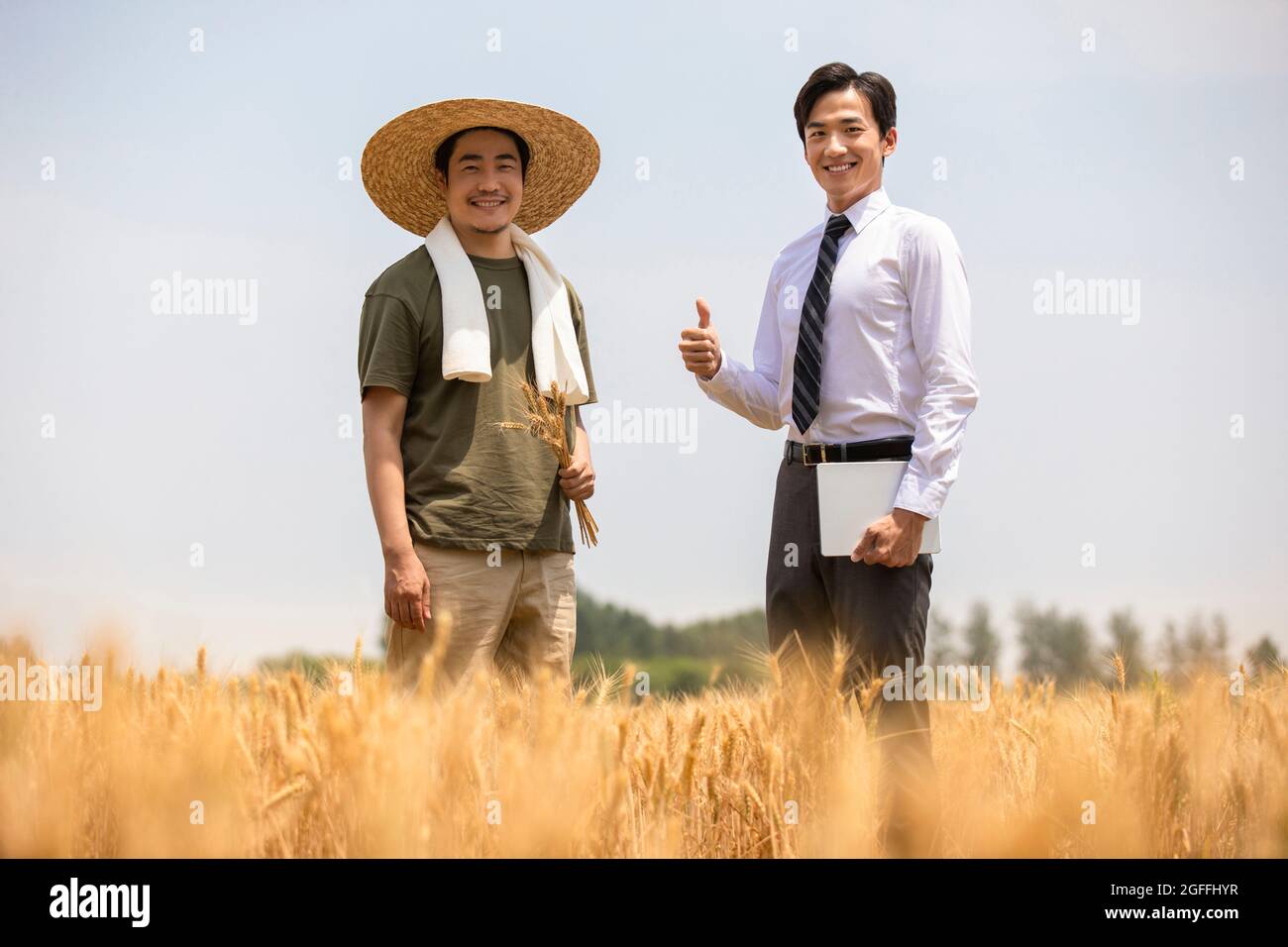 Farmer business meeting hi-res stock photography and images - Alamy