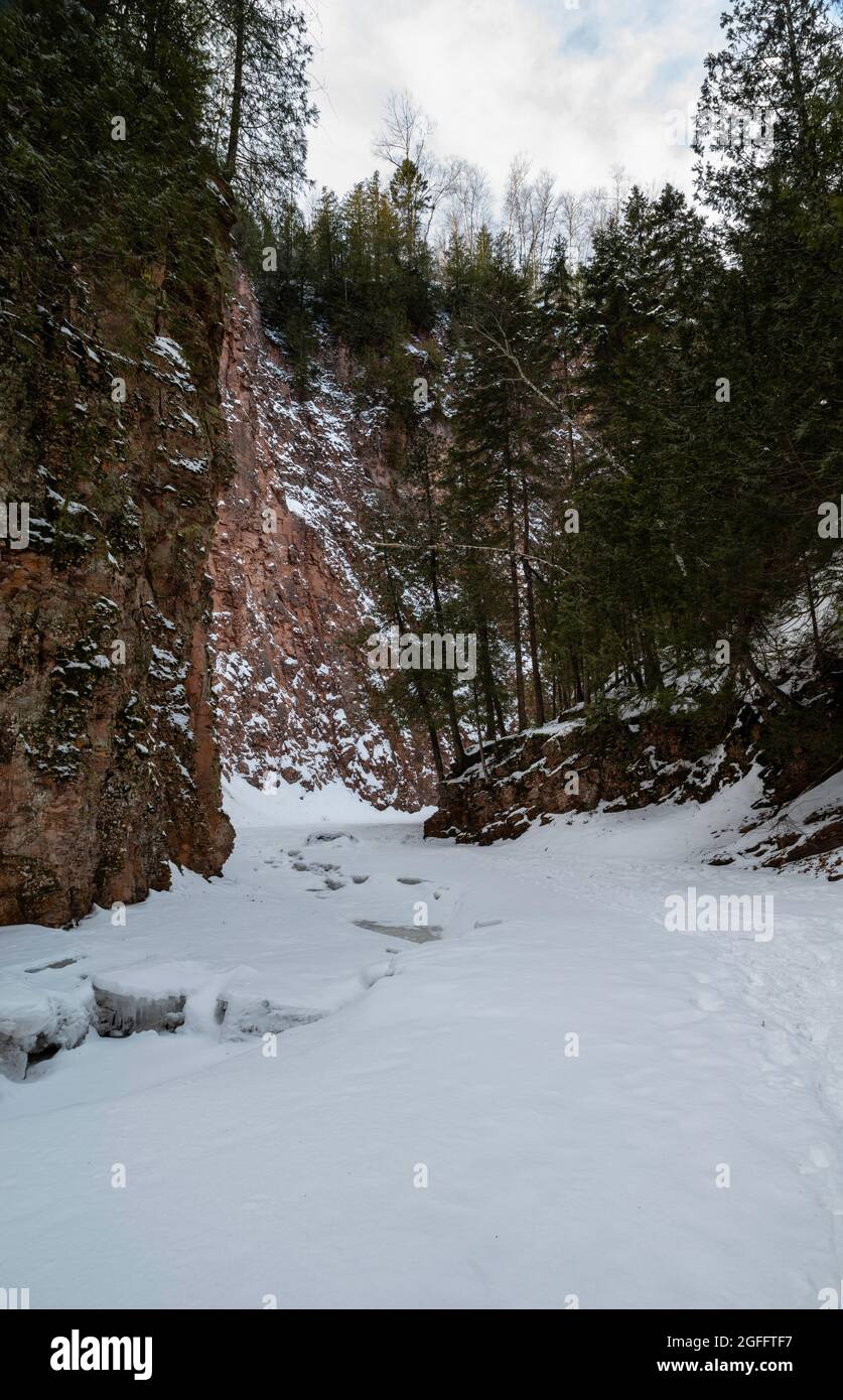 Image from the frozen Devil Track River on a cold January morning ...