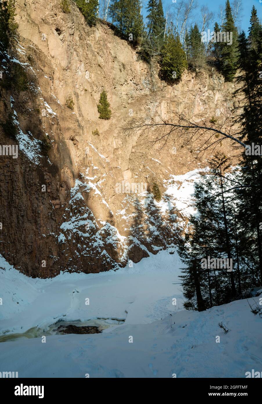 Image from the frozen Devil Track River on a cold January morning ...
