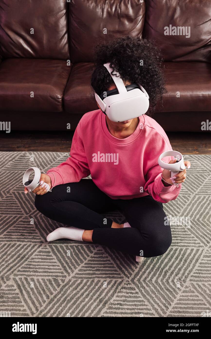 Vr games hi-res stock photography and images - Alamy