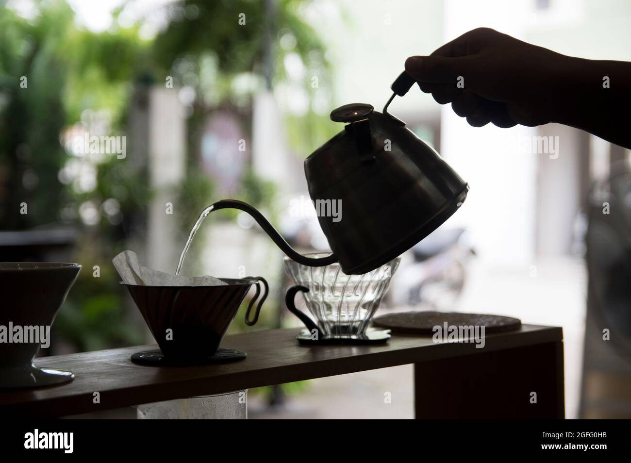 V60 cafe hi-res stock photography and images - Alamy