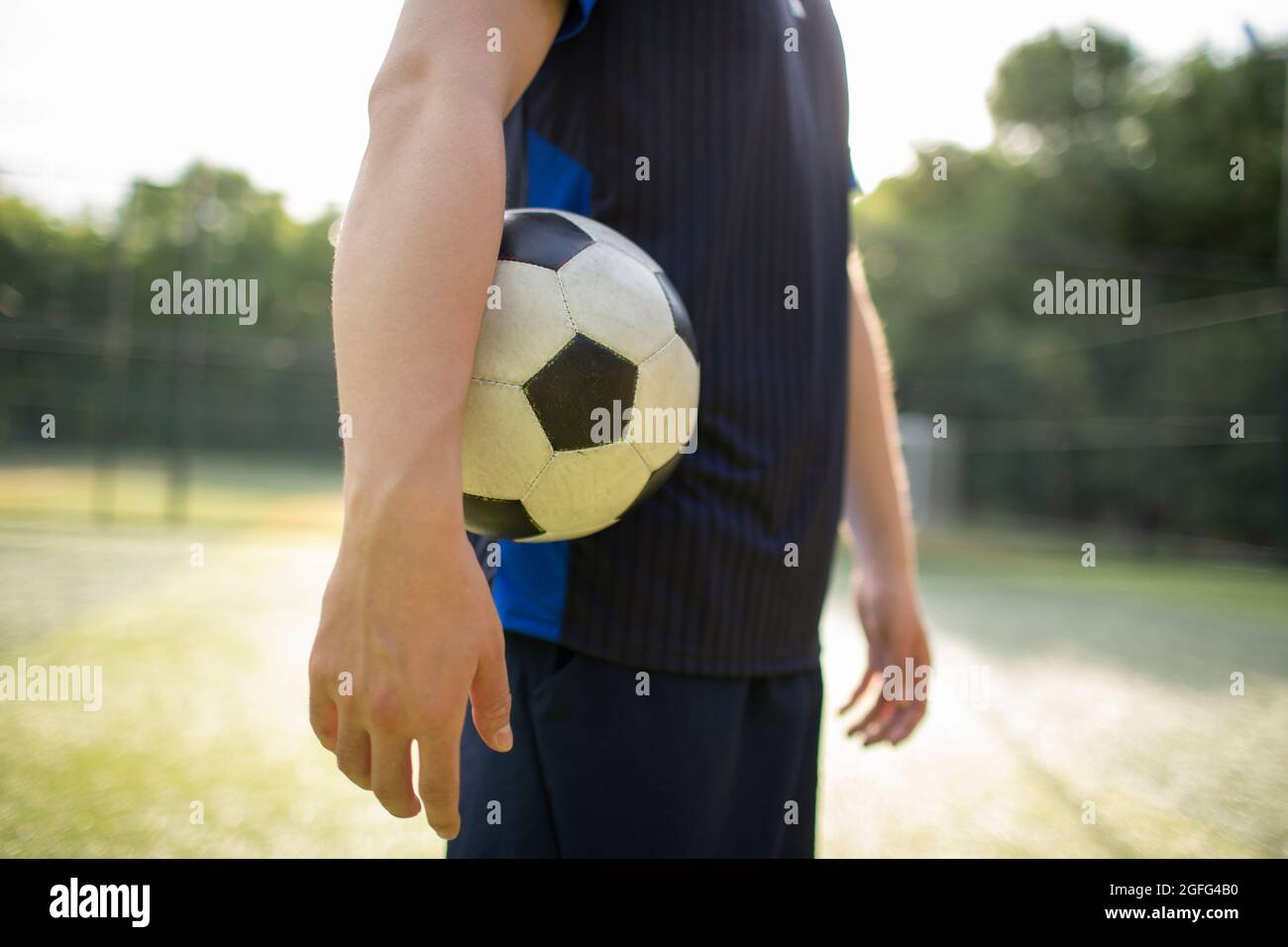 Park football summer men hi-res stock photography and images - Alamy