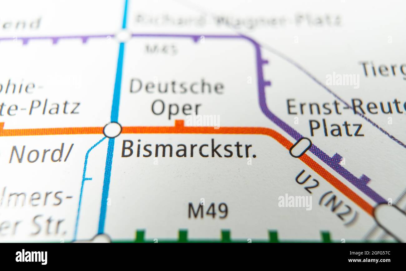 Berlin underground map hi-res stock photography and images - Alamy