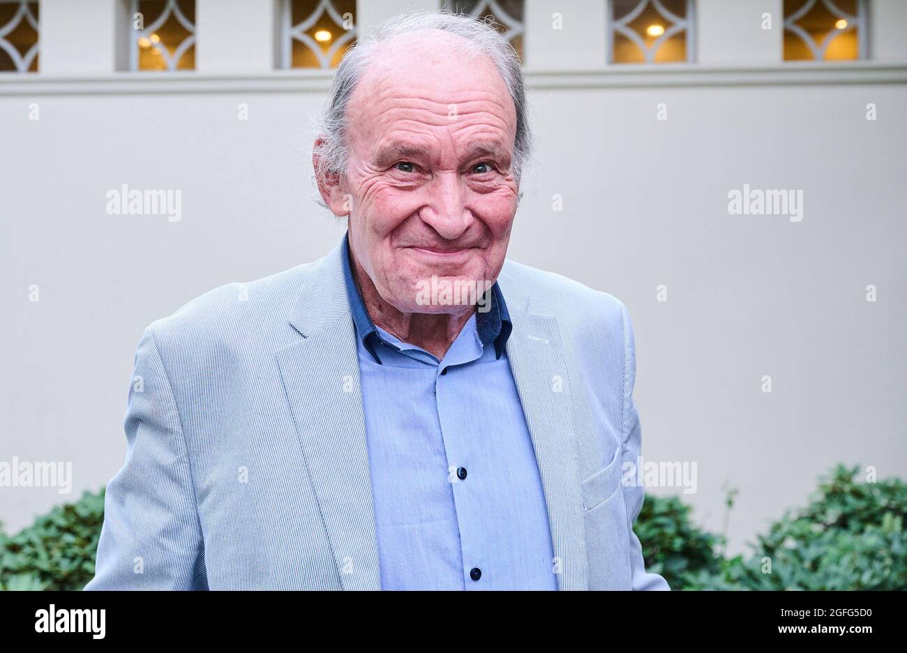 Berlin, Germany. 25th Aug, 2021. Actor Michael Mendl stands in the ...