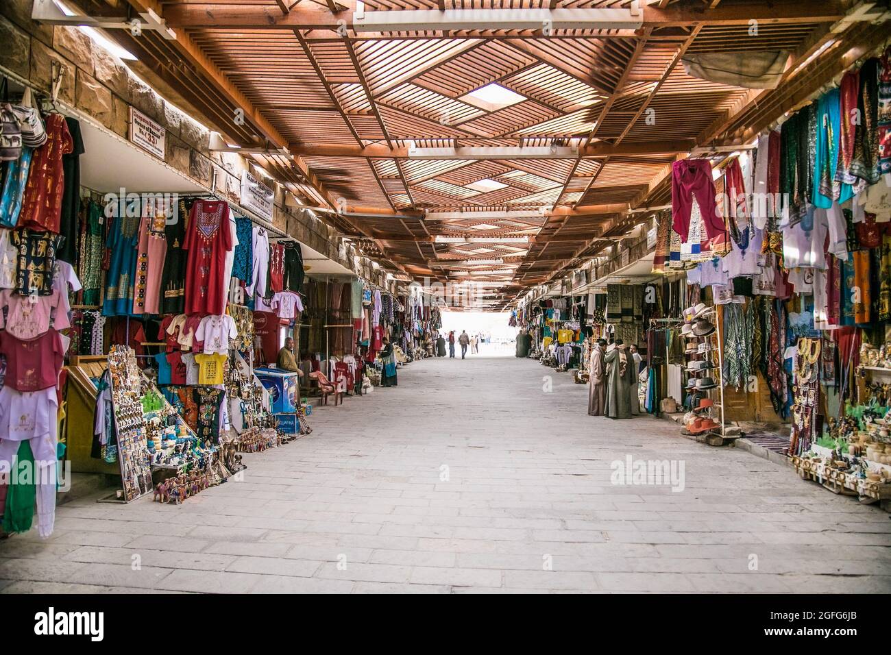 Luxor, Egypt - Jan 28, 2020: Tourists shops at the enter of Luxor ...