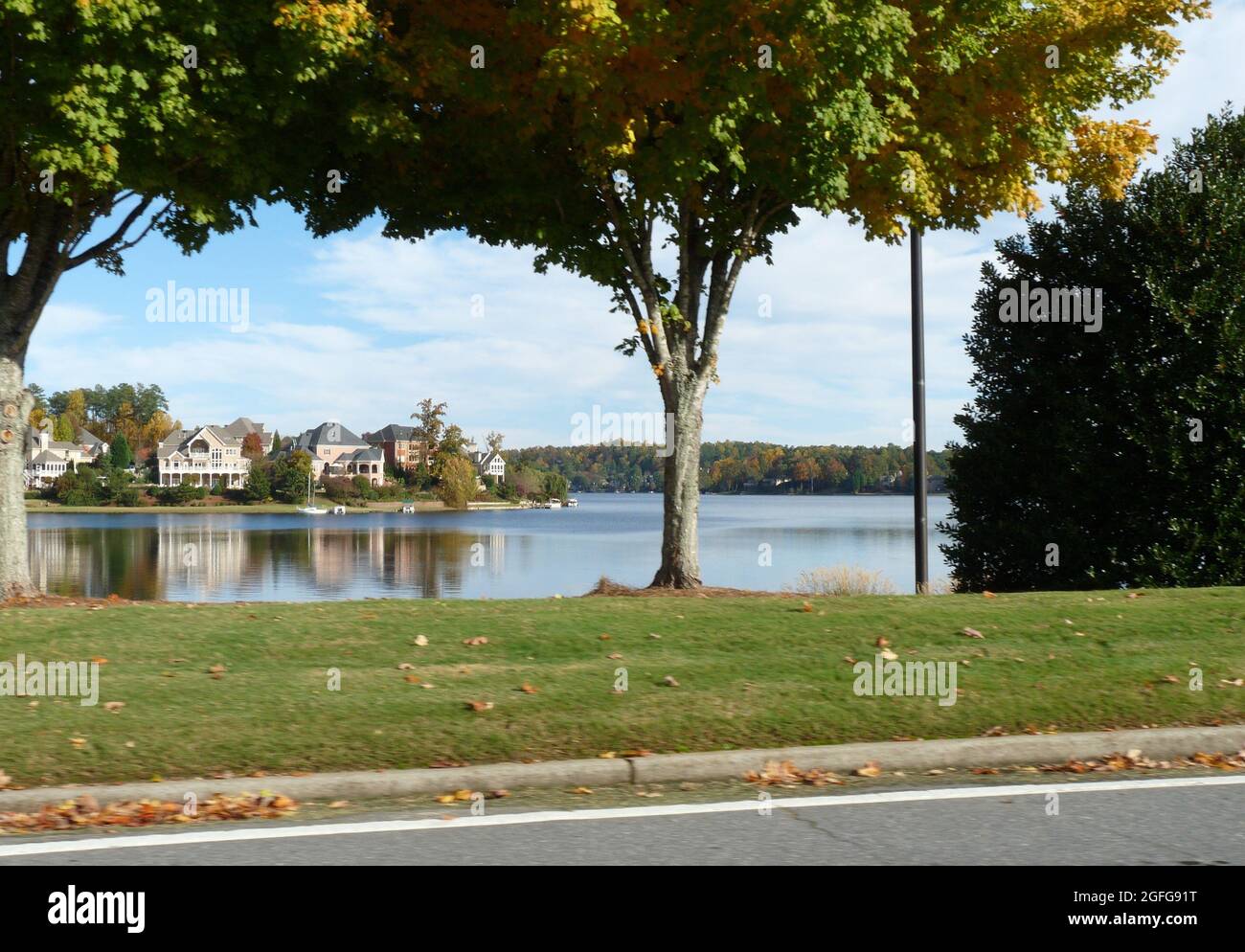 Waterfront subdivision hi-res stock photography and images - Alamy