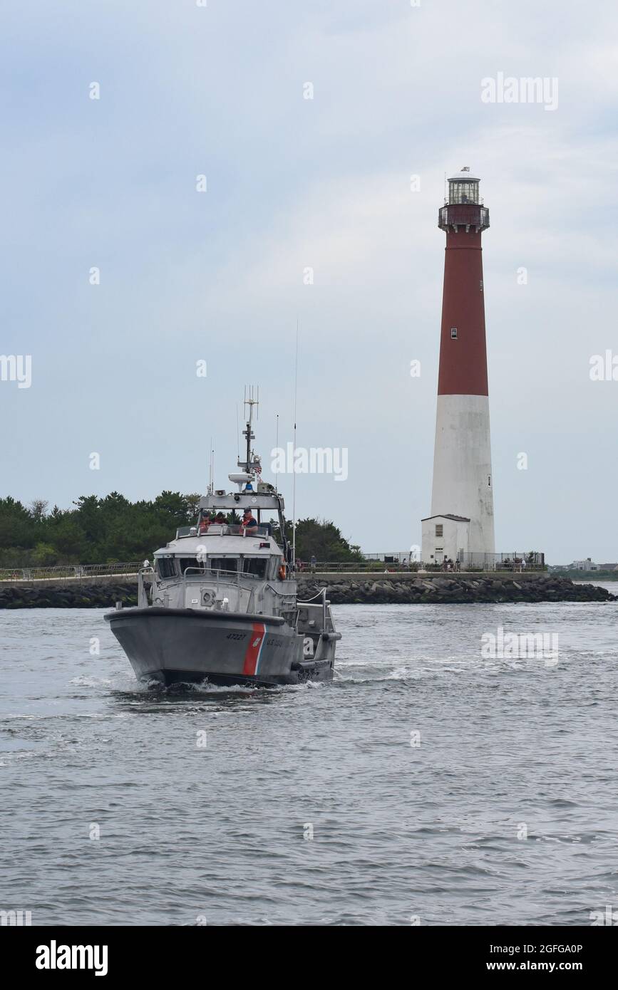 A 47-foot Motor Life Boat crew from U.S. Coast Guard Station Barnegat ...