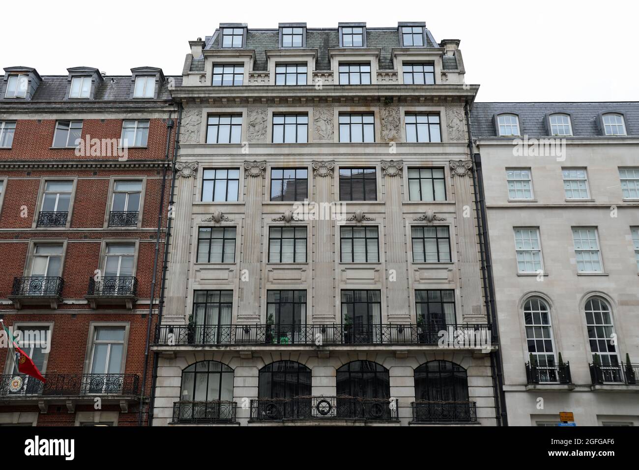 Riding House Street in the Fitzrovia district of London Stock Photo - Alamy