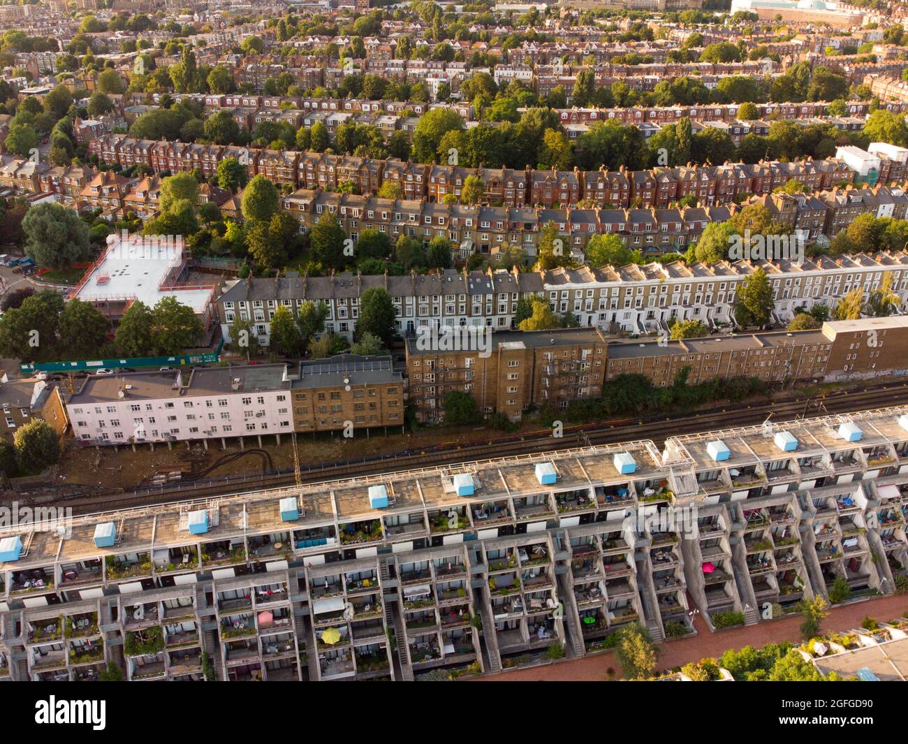 Alexandra ainsworth estate rowley way london hi-res stock photography ...