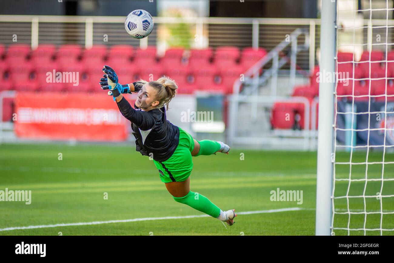 Washington Spirit GoalKeeper. Devon Kerr (18) in warm-ups against ...