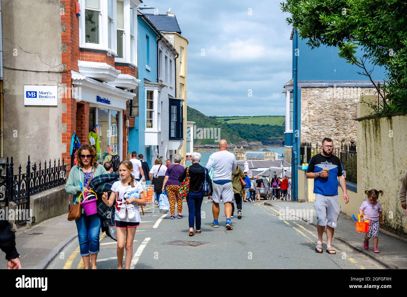Tenby street hi-res stock photography and images - Alamy