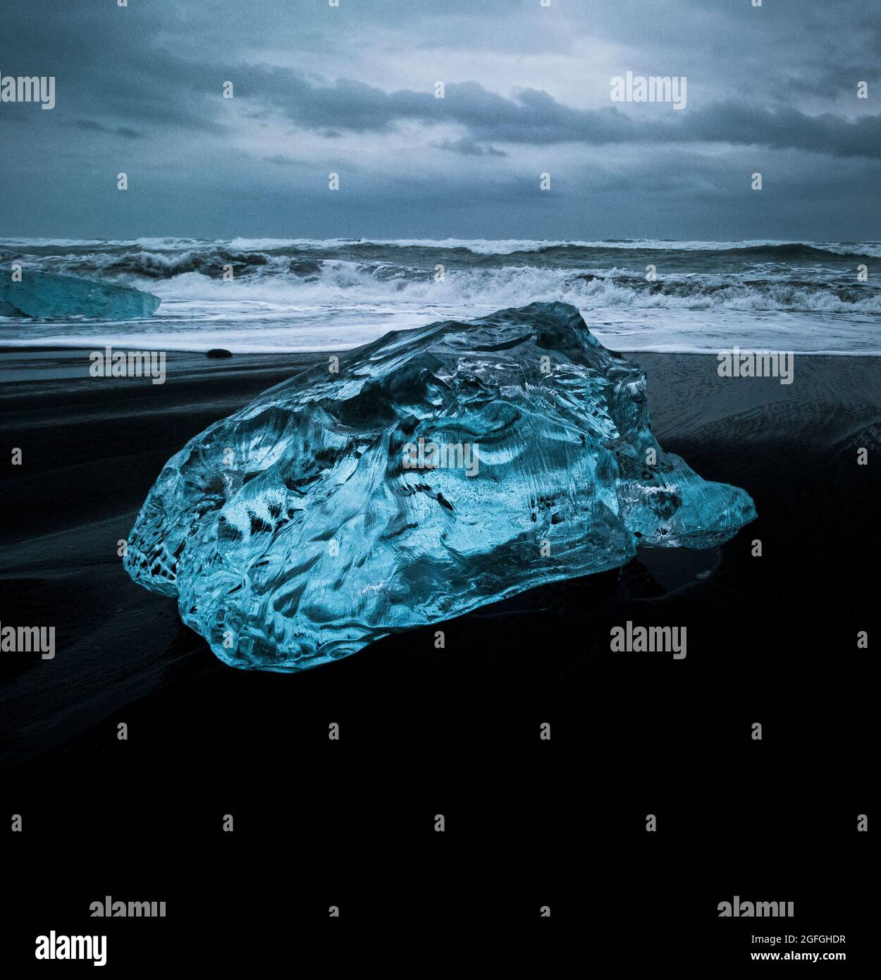 Diamond beach in iceland hi-res stock photography and images - Alamy