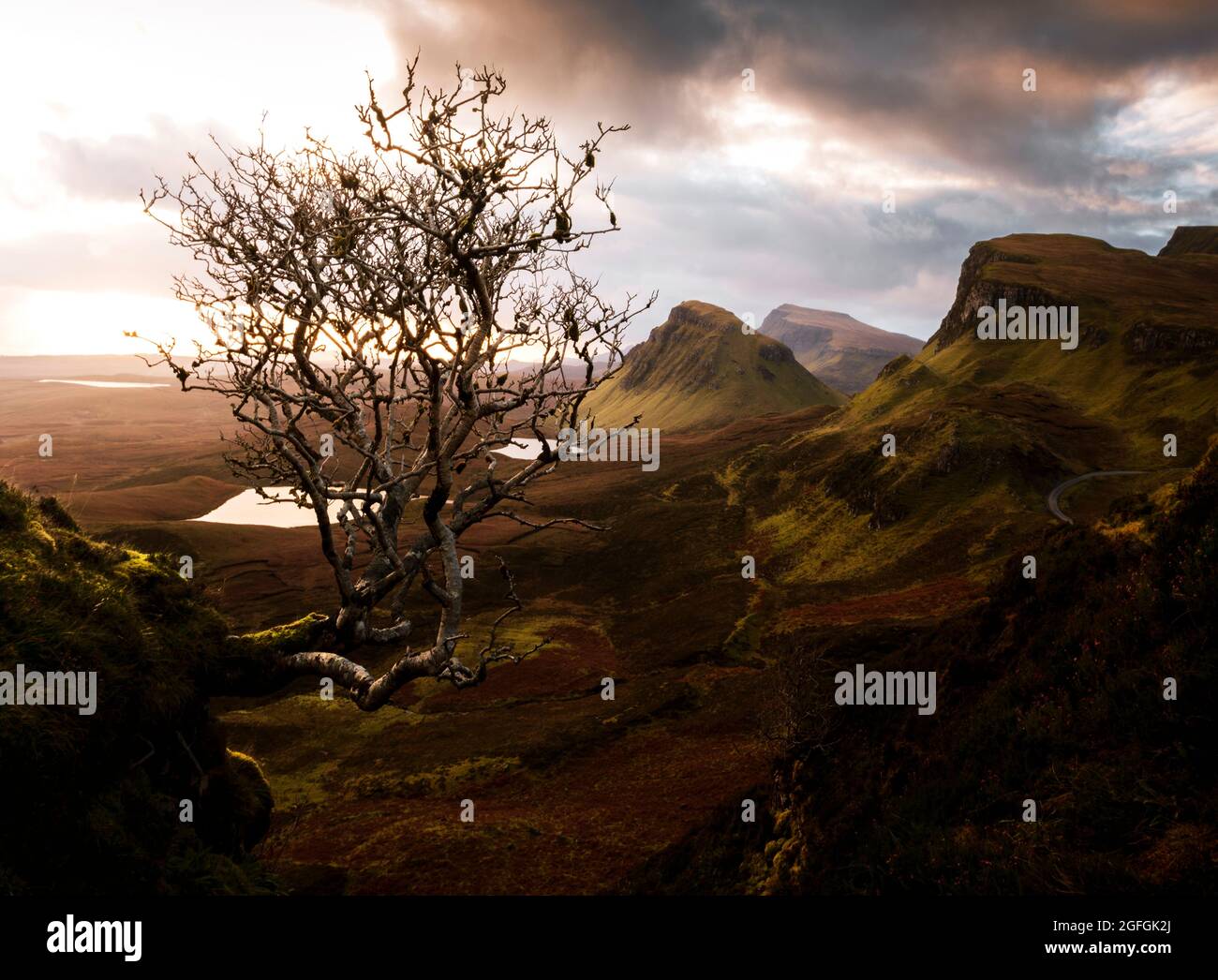 Quiraing sunset isle skye scotland hi-res stock photography and images ...