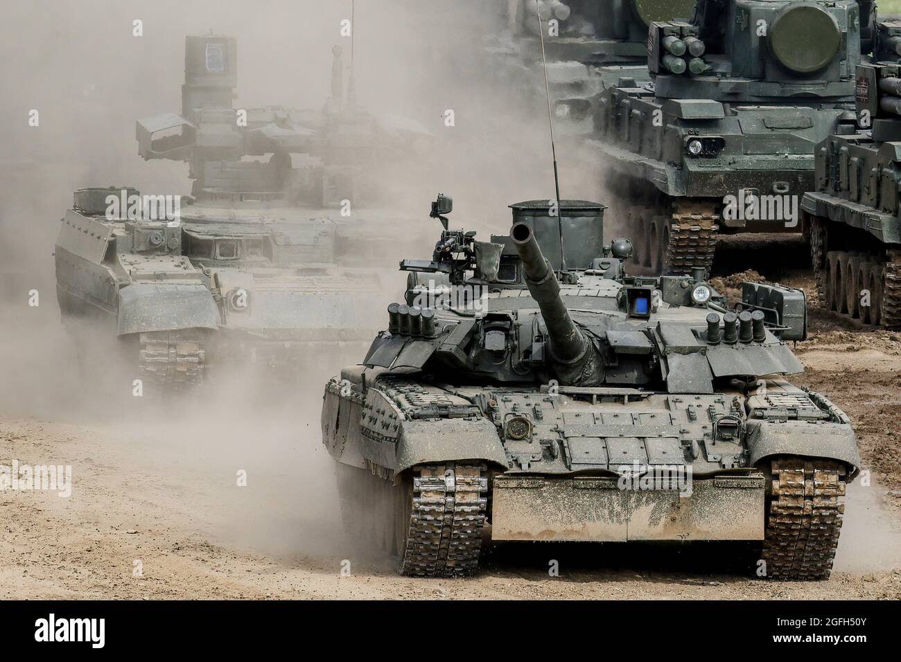 Russian Army T-80 UE-1 tank and BMPT "Terminator" armored fighting ...