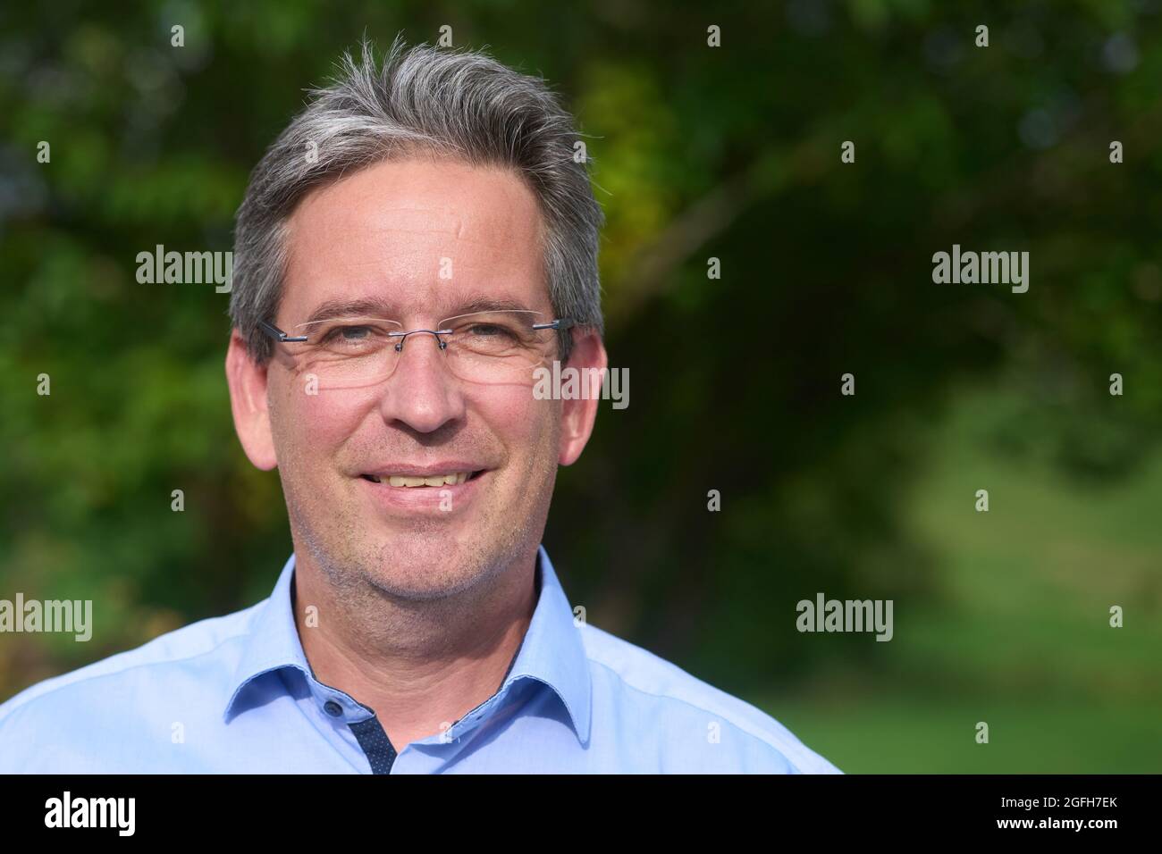 Car free villages hi-res stock photography and images - Alamy