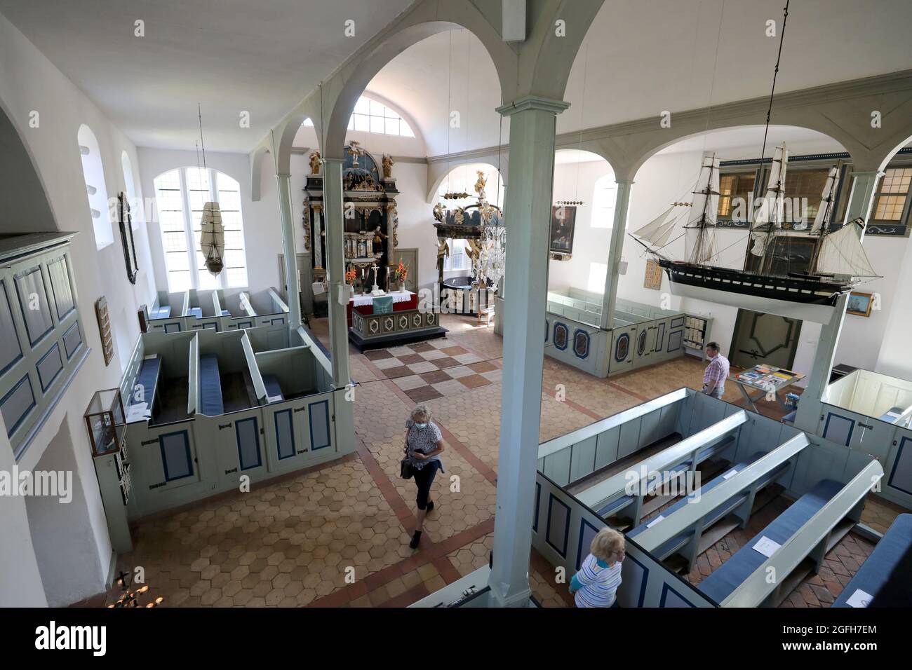 Prerow, Germany. 23rd Aug, 2021. The 18th century sailor's church is ...
