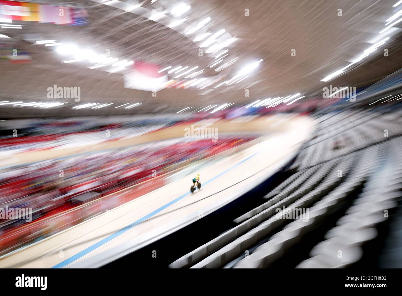Hicks cycling hi-res stock photography and images - Alamy