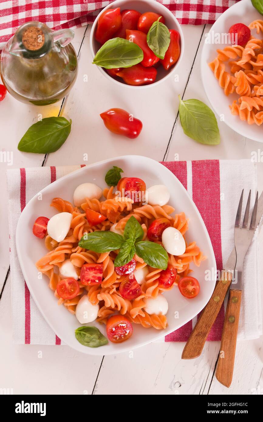Fusilli pasta veg cheese hi-res stock photography and images - Alamy