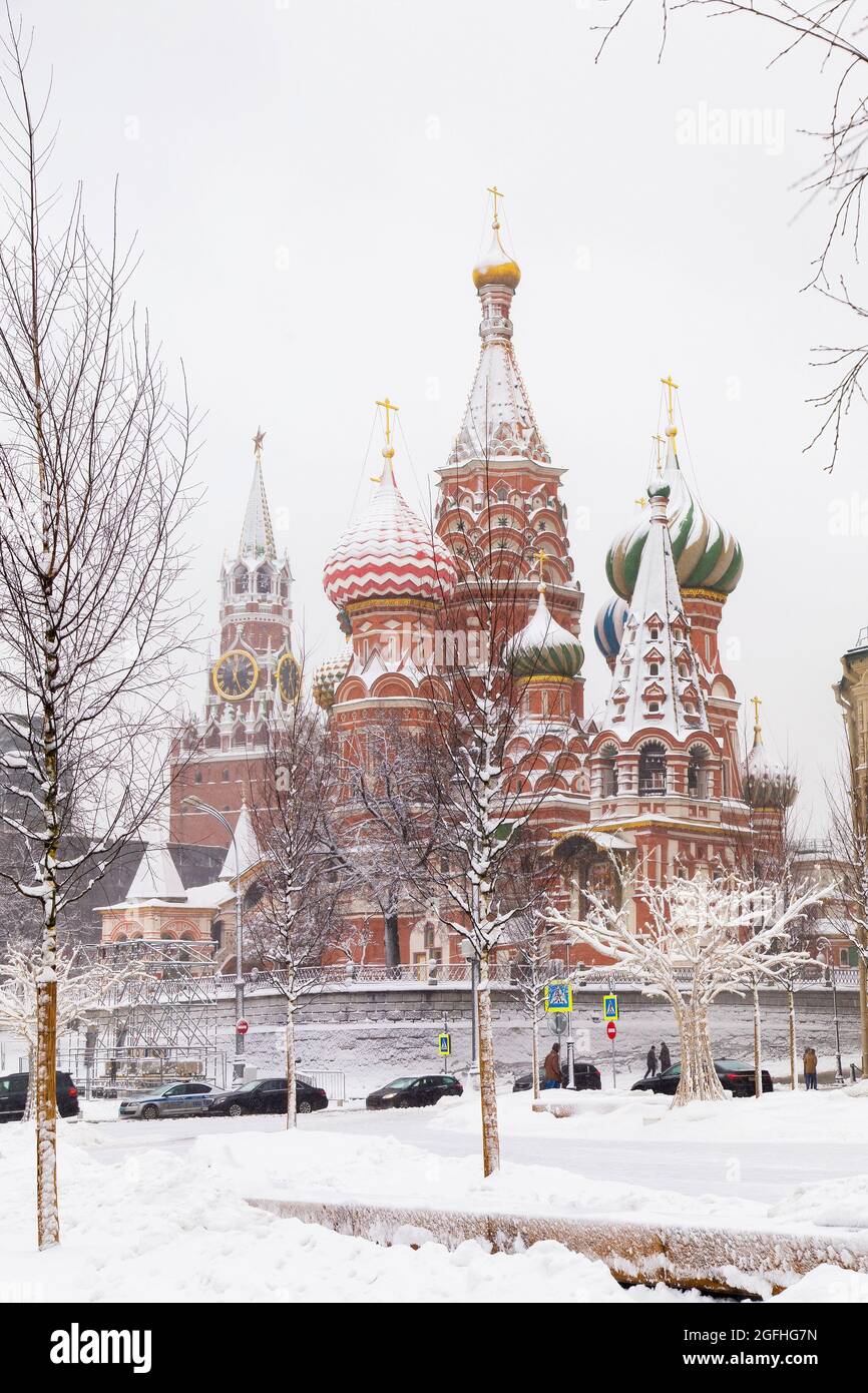 saint basil cathedral, Empty red square, moscow, russia. Pokrovskiy ...