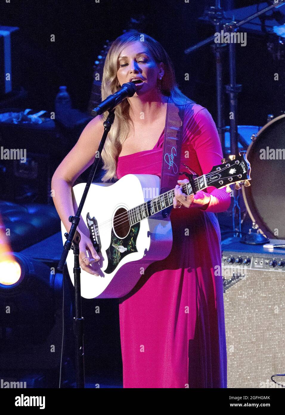 Nashville, USA. 25th Aug, 2021. Carly Pearce performs at the 14th ...