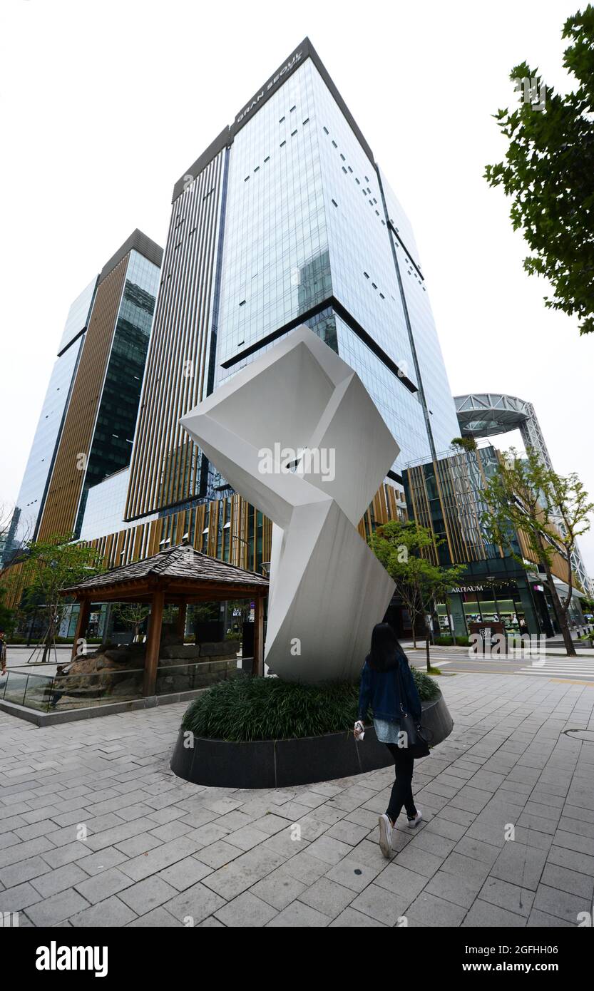 Looking up at the modern Gran Seoul building in Seoul, South Korea ...