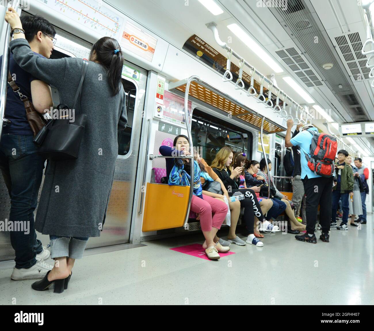 Seoul subway hi-res stock photography and images - Alamy