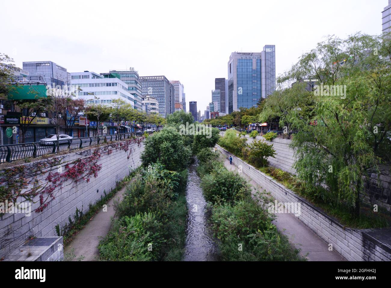 Cheonggyecheon park in Seoul, Korea Stock Photo - Alamy