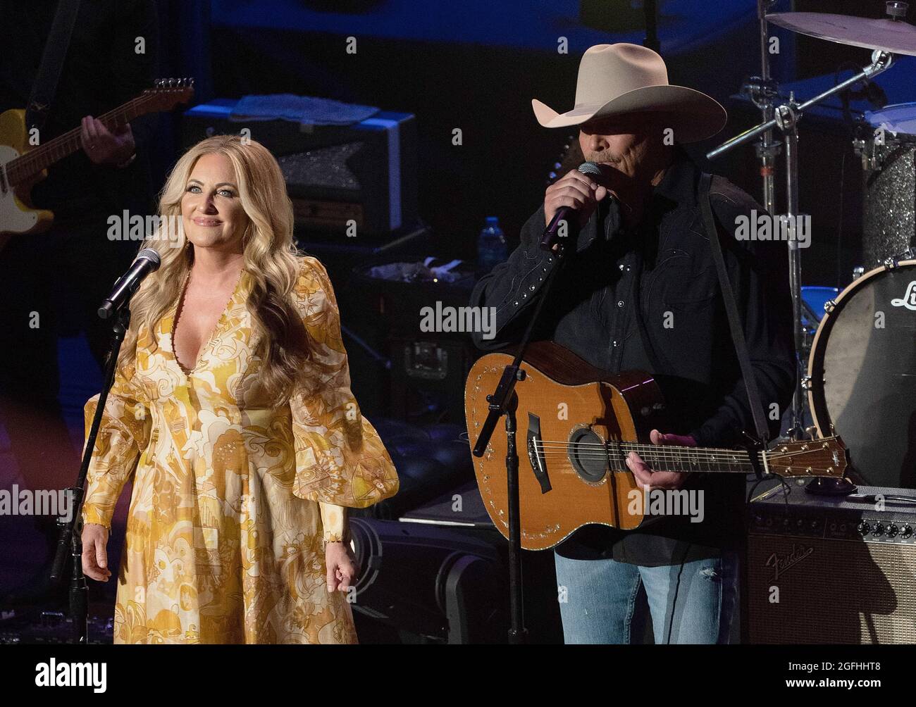 Alan Jackson, Lee Ann Womack performs at the 14th Annual ACM Honors at ...