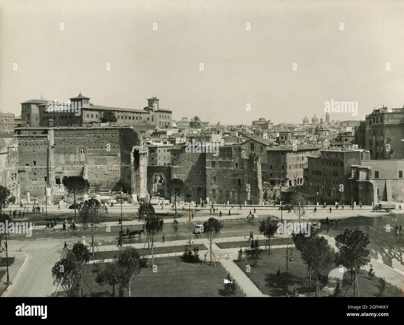 View of Roman Forum remains, Rome, Italy 1920s Stock Photo - Alamy