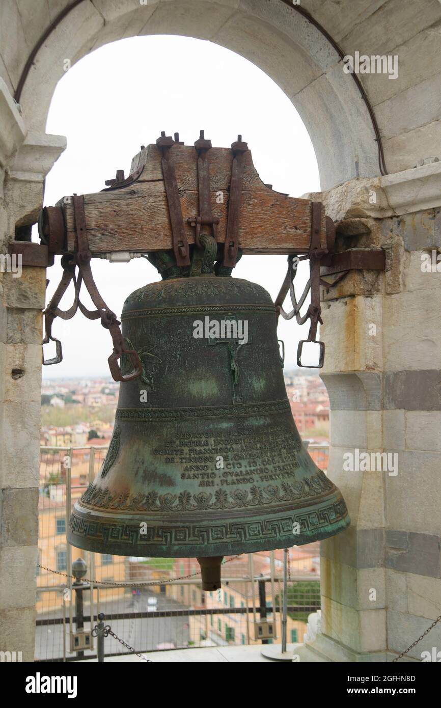 Tower of pisa bells hi-res stock photography and images - Alamy